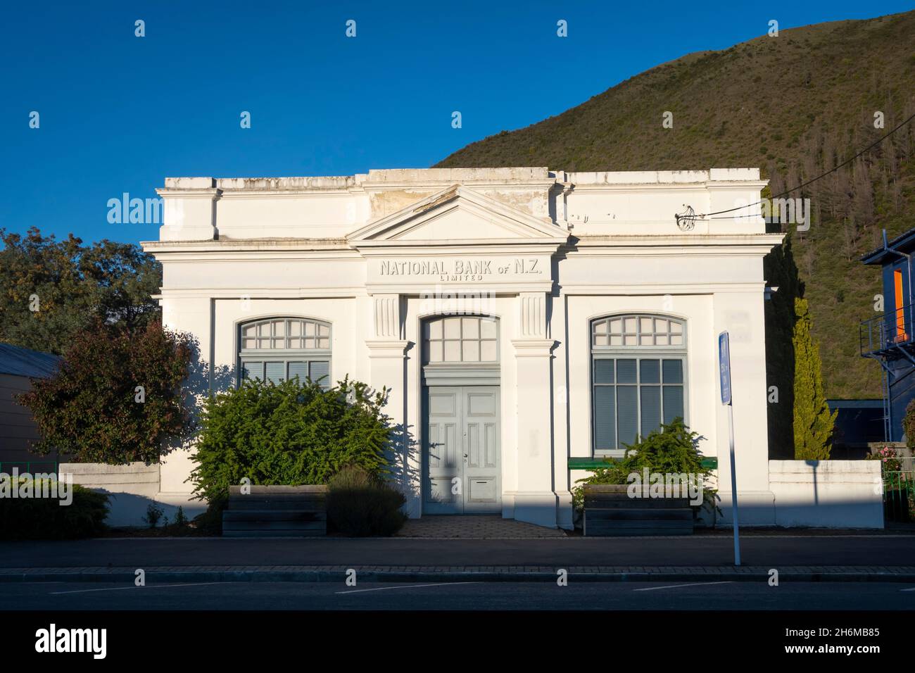 Old national bank of new zealand building hi-res stock photography and ...