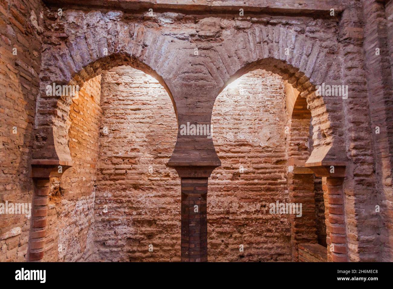 Moorish arches hi-res stock photography and images - Alamy