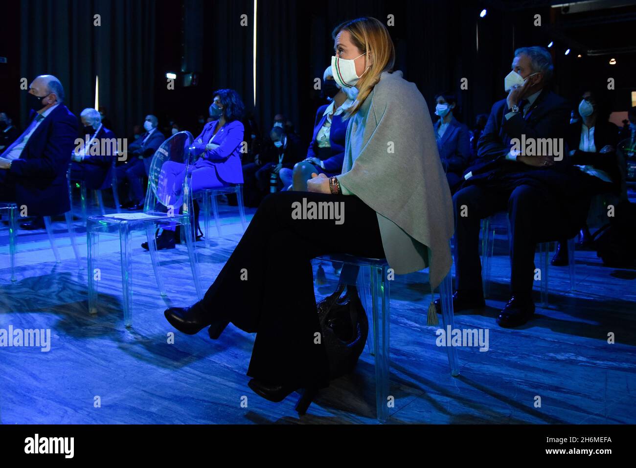 Giorgia meloni mask hi-res stock photography and images - Alamy