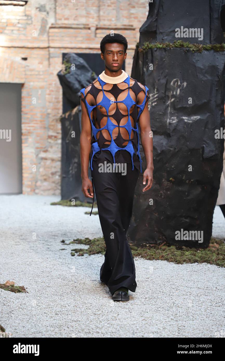 Sao Paulo, Sao Paulo, Brasil. 16th Nov, 2021. (INT) Fashion: P. Andrade ...