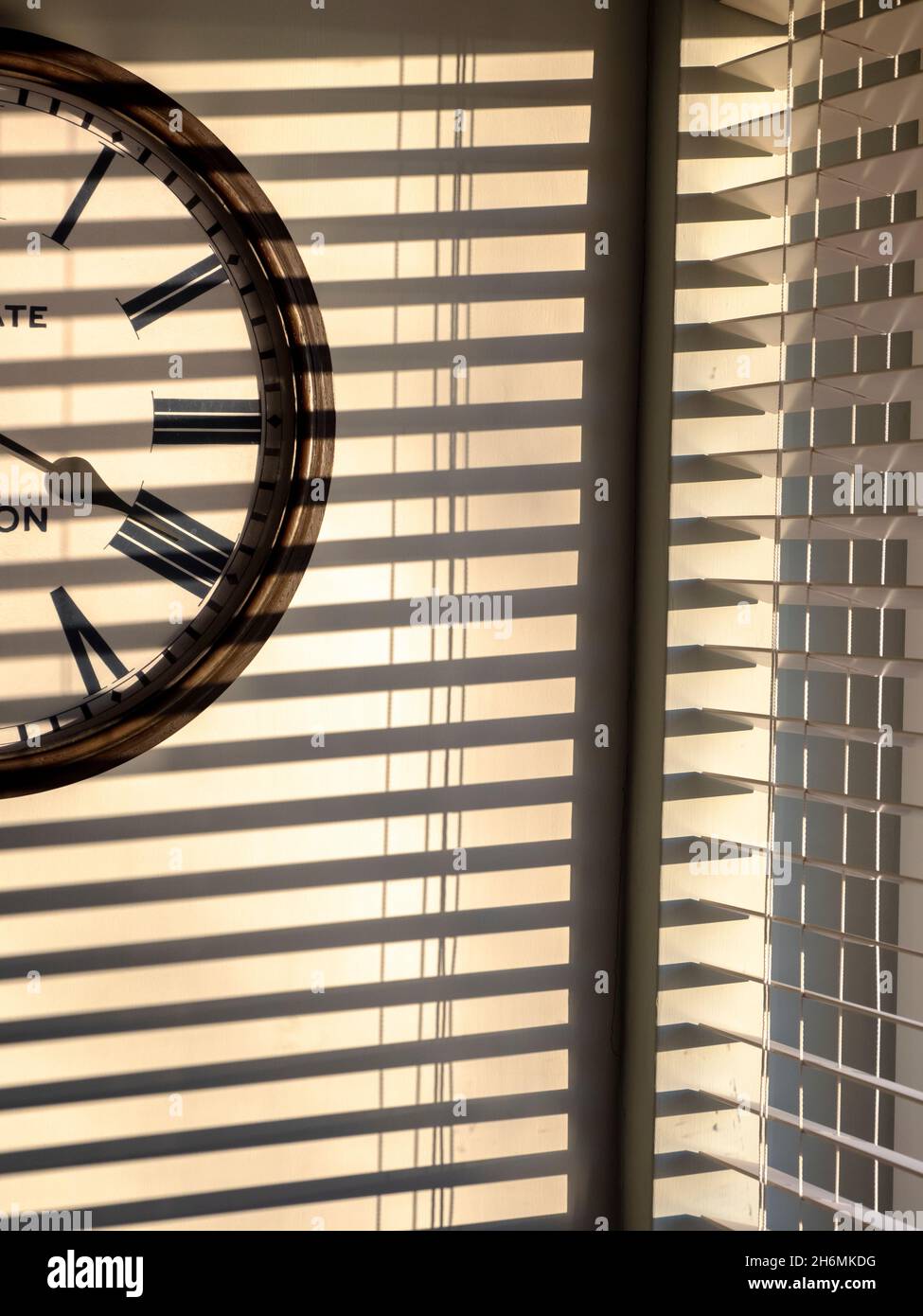 Sunlight patterns hi-res stock photography and images - Alamy