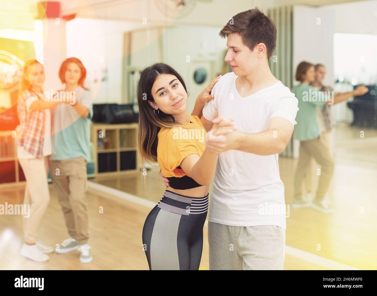 Dancing ballroom practice hi-res stock photography and images - Alamy