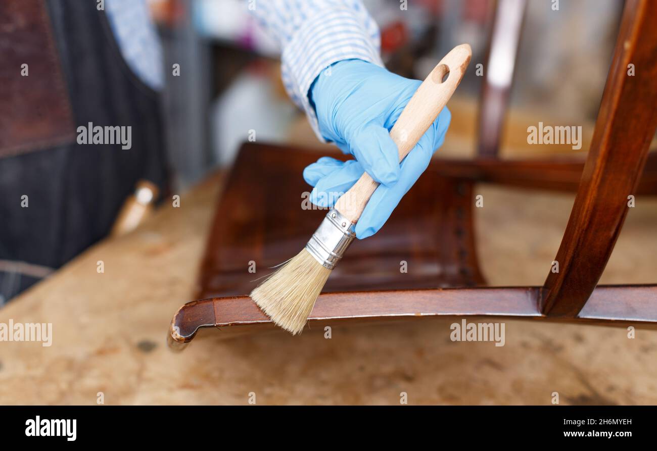 Varnishing process hi-res stock photography and images - Alamy