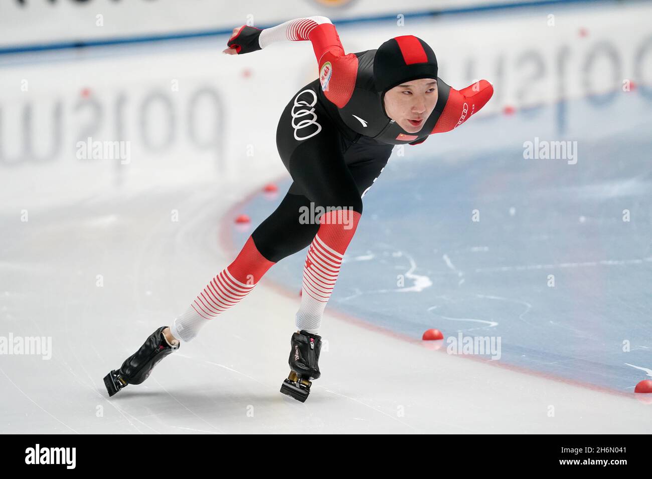 Mei Han (CHN) in action on 1500 meter women during ISU Worldcup on ...