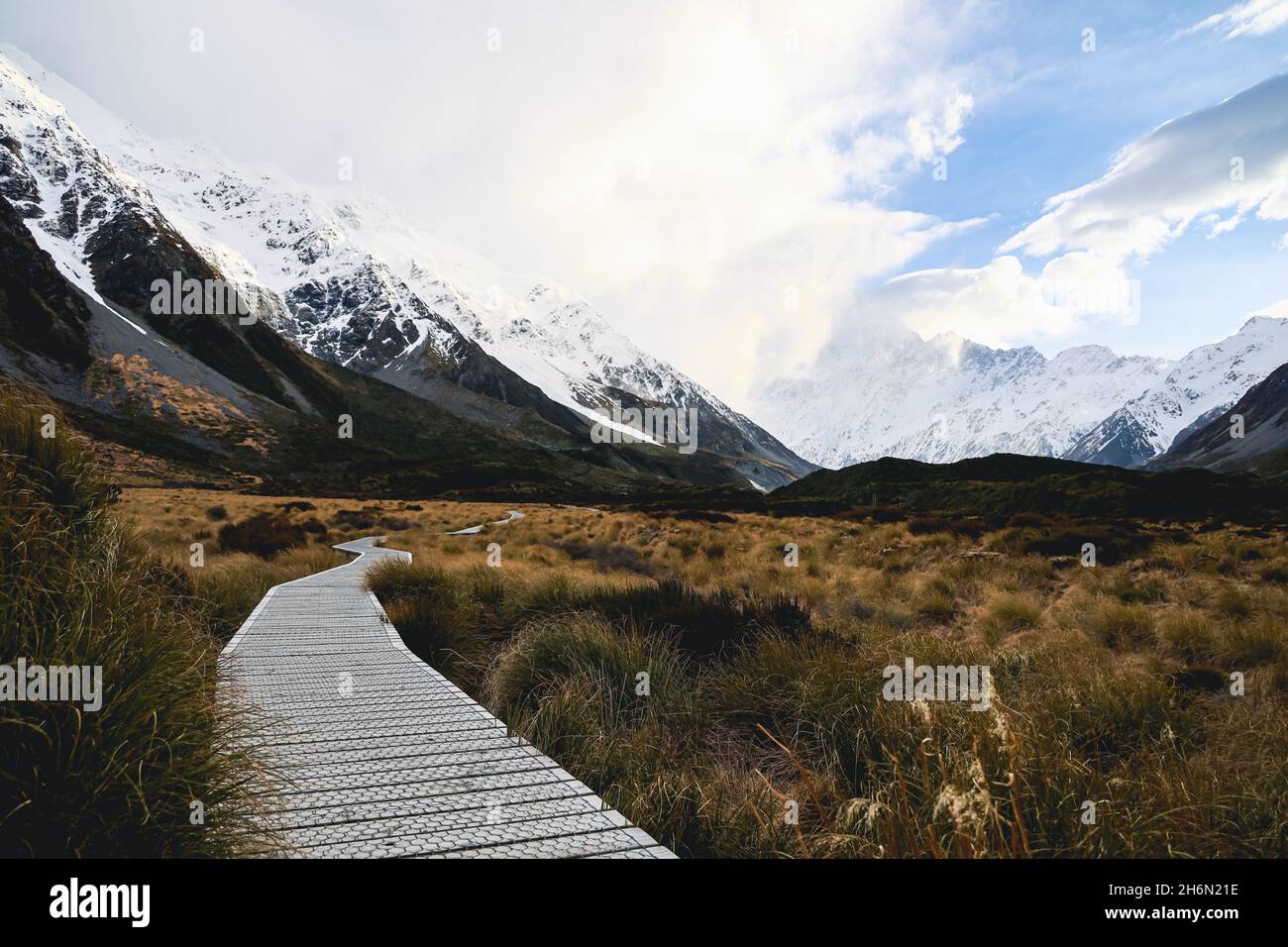 Mount Cook National Park Walkway Stock Photo - Alamy