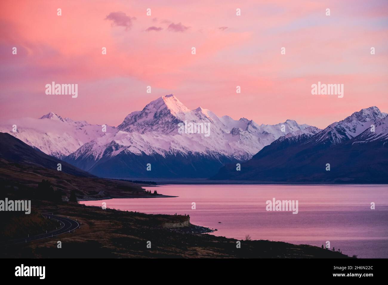 Sunrise over Mount Cook Stock Photo - Alamy
