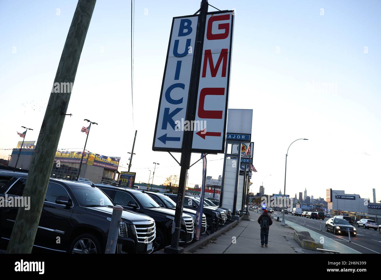 Car advertising buick hi-res stock photography and images - Alamy