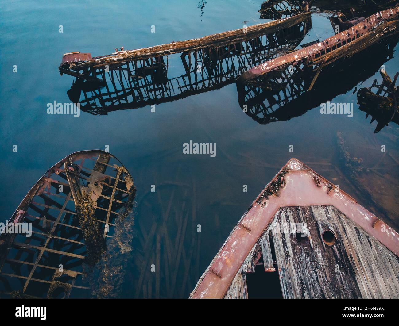 Dead ship cemetery teriberka view hi-res stock photography and images ...