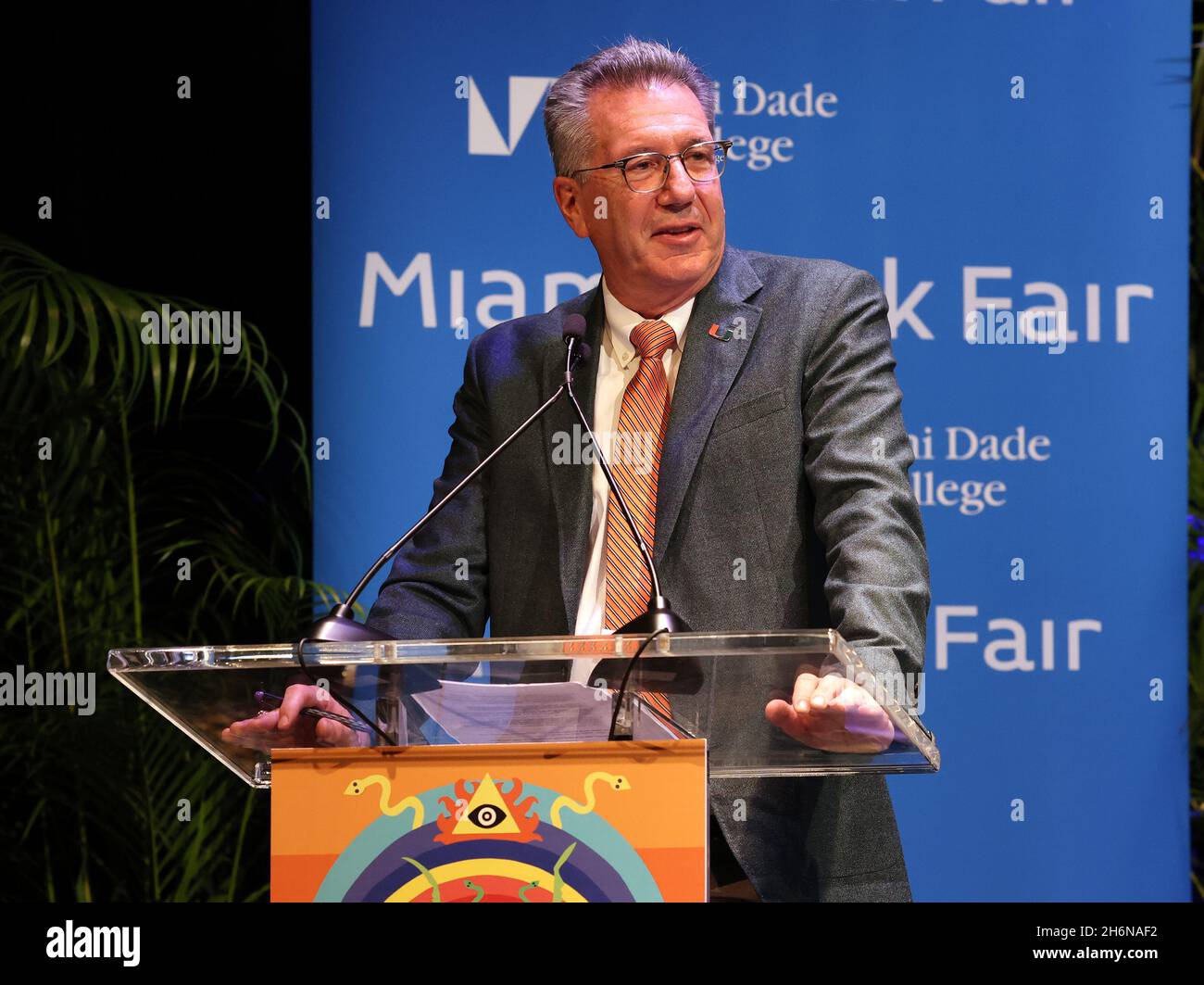 The vice provost hi-res stock photography and images - Alamy