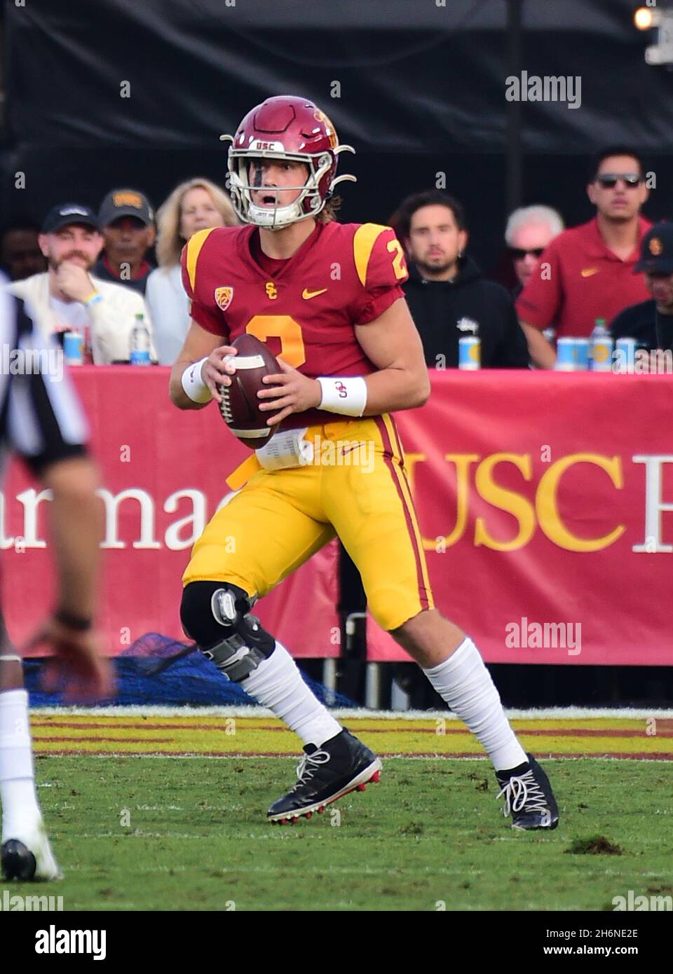 Los Angeles, CA. 30th Oct, 2021. USC Trojans quarterback (2) Jaxson ...