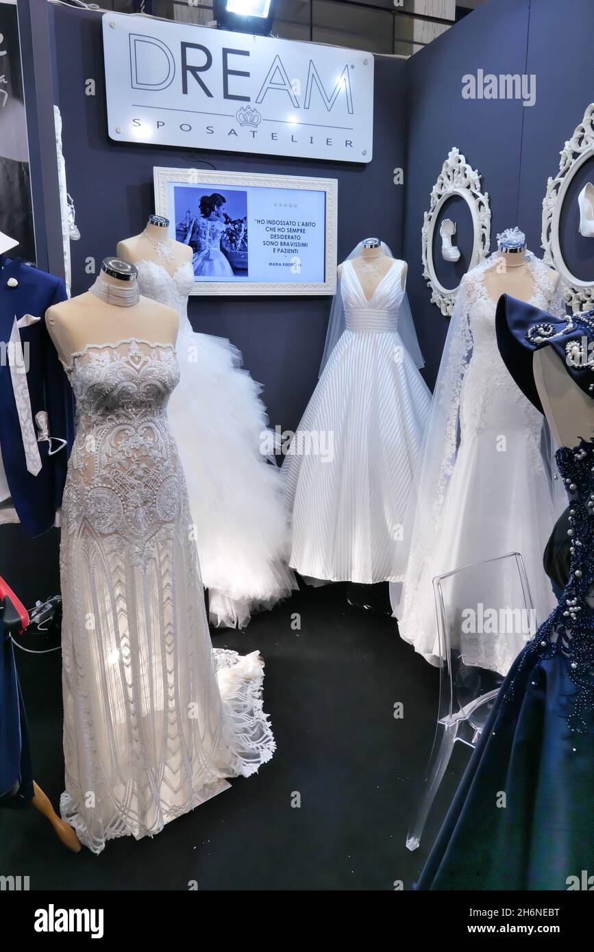 WEDDING DRESSES ON DISPLAY AT DREAM FASHION BOUTIQUE Stock Photo - Alamy