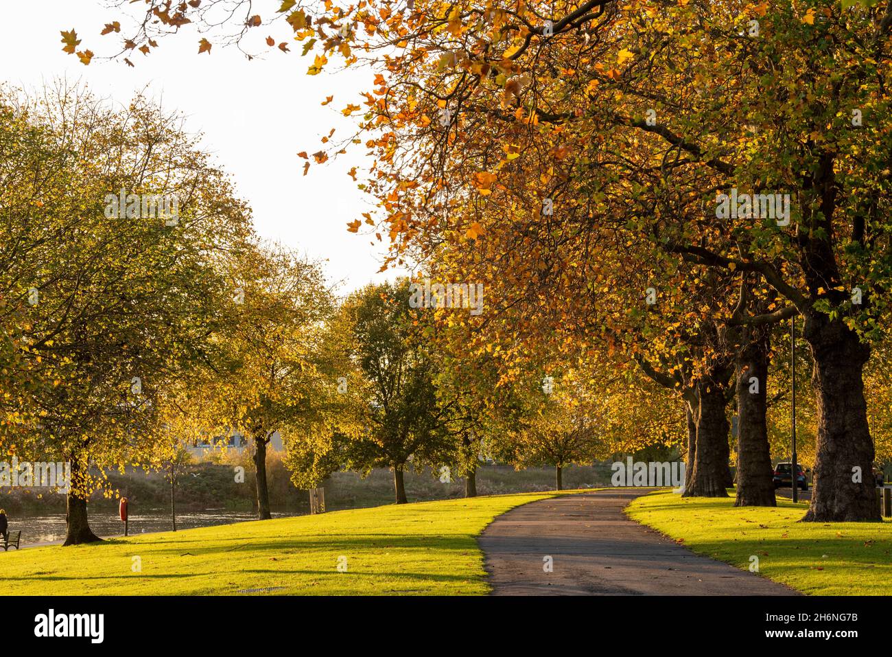 Autumn evening light at Victoria Embankment, Nottingham Nottinghamshire ...