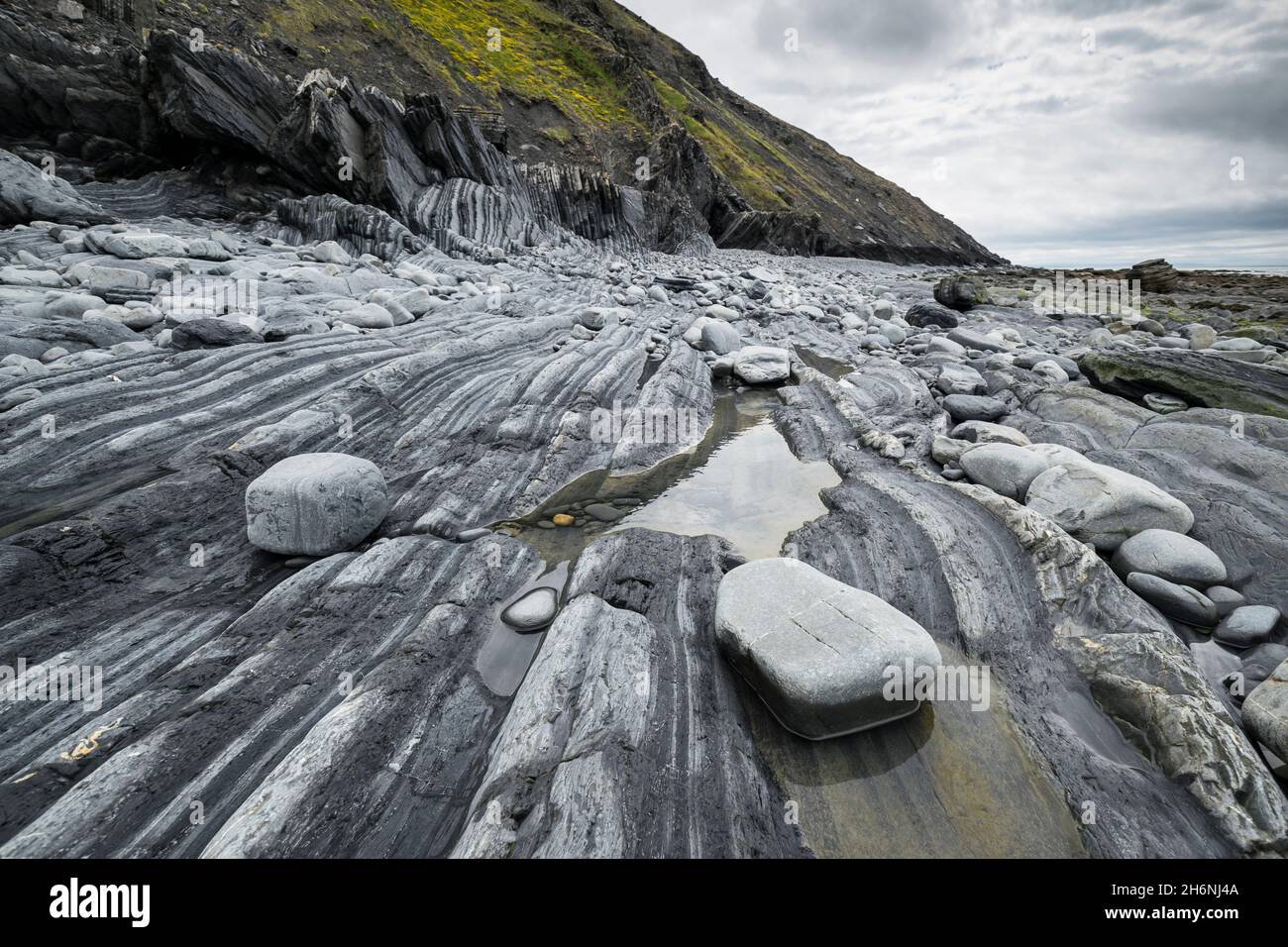 Aberystwyth Grits rock strata geology below Allt Wen hill near ...