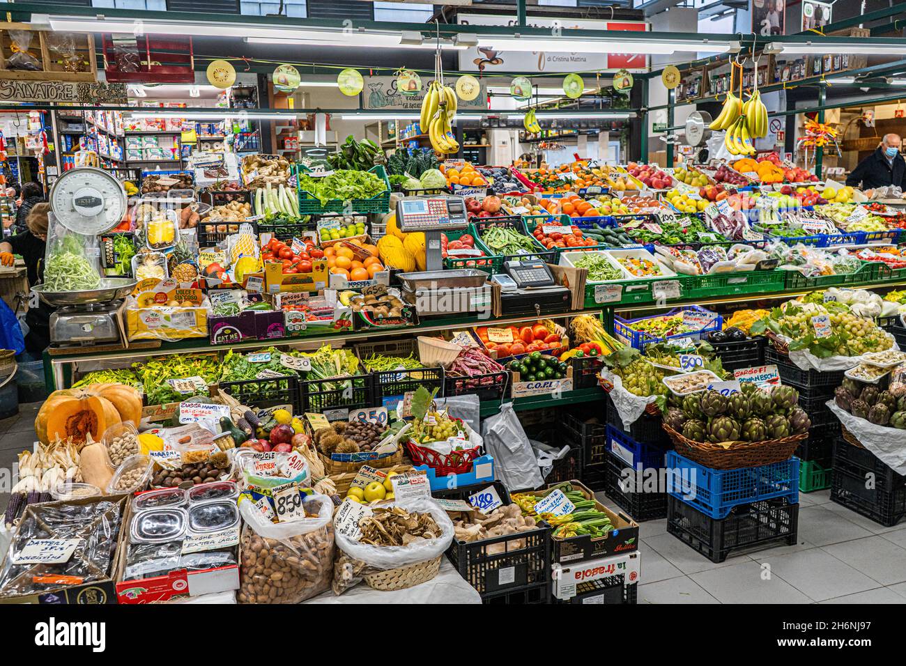 Rome Trieste Food Market, Rome, Italy Stock Photo - Alamy