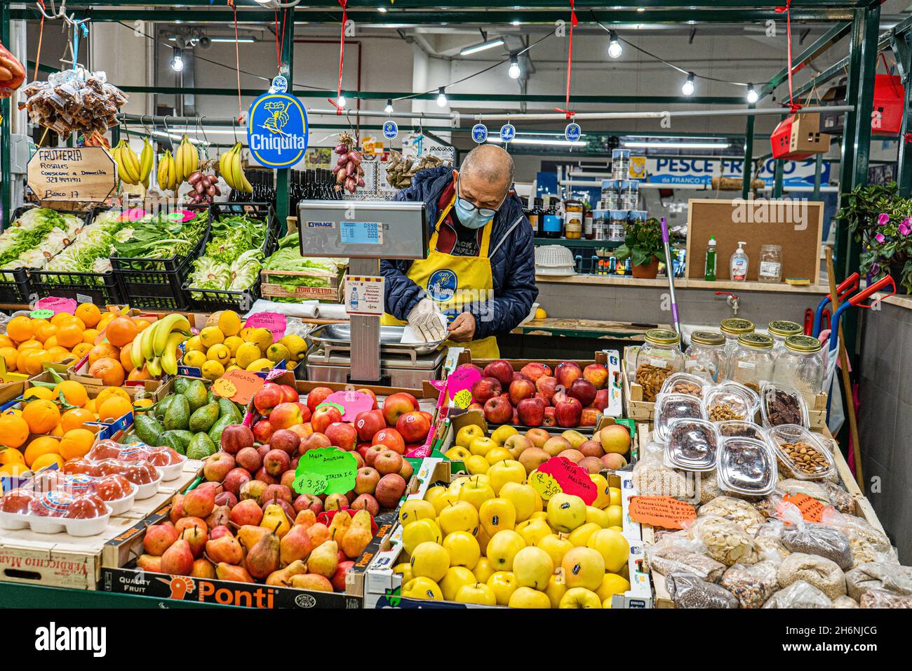 Rome Trieste Food Market, Rome, Italy Stock Photo - Alamy