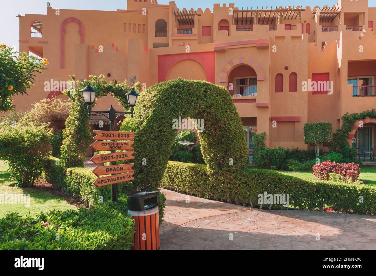 Luxury holiday villa with palm tree Stock Photo - Alamy