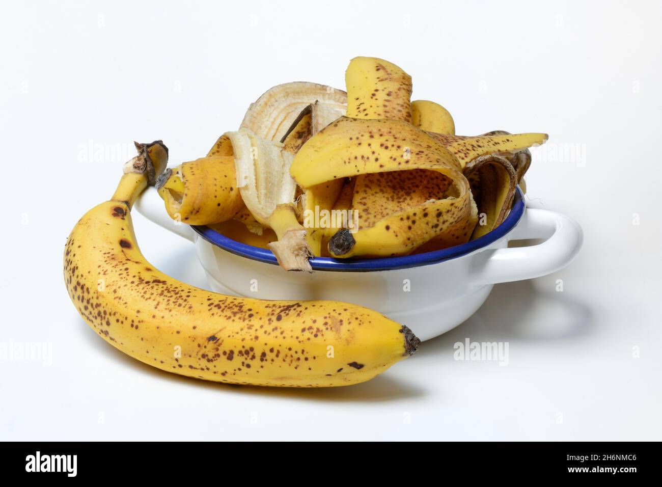 Banana peel in peel, banana, compost Stock Photo - Alamy