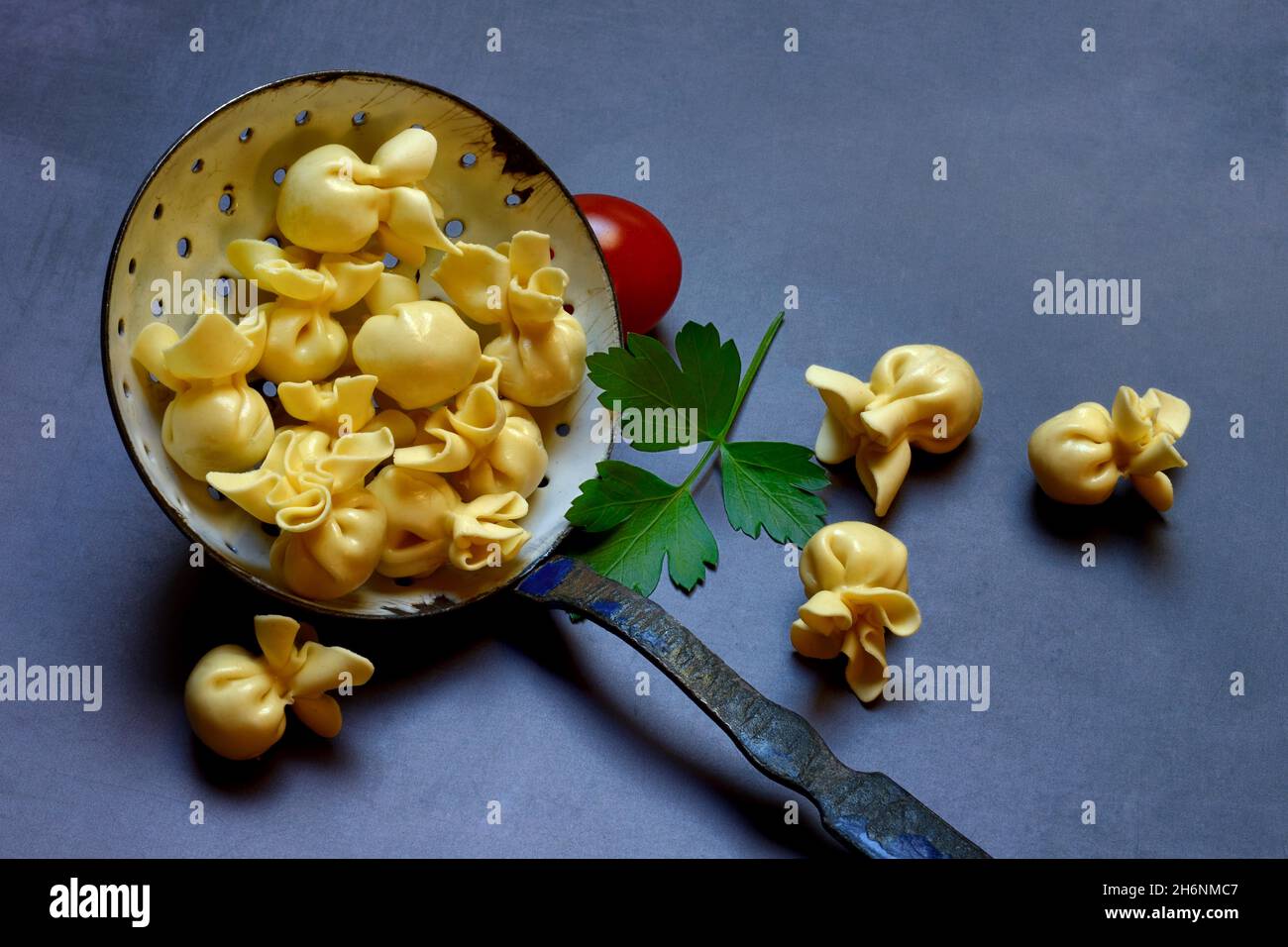 Sieve trowel hi-res stock photography and images - Alamy