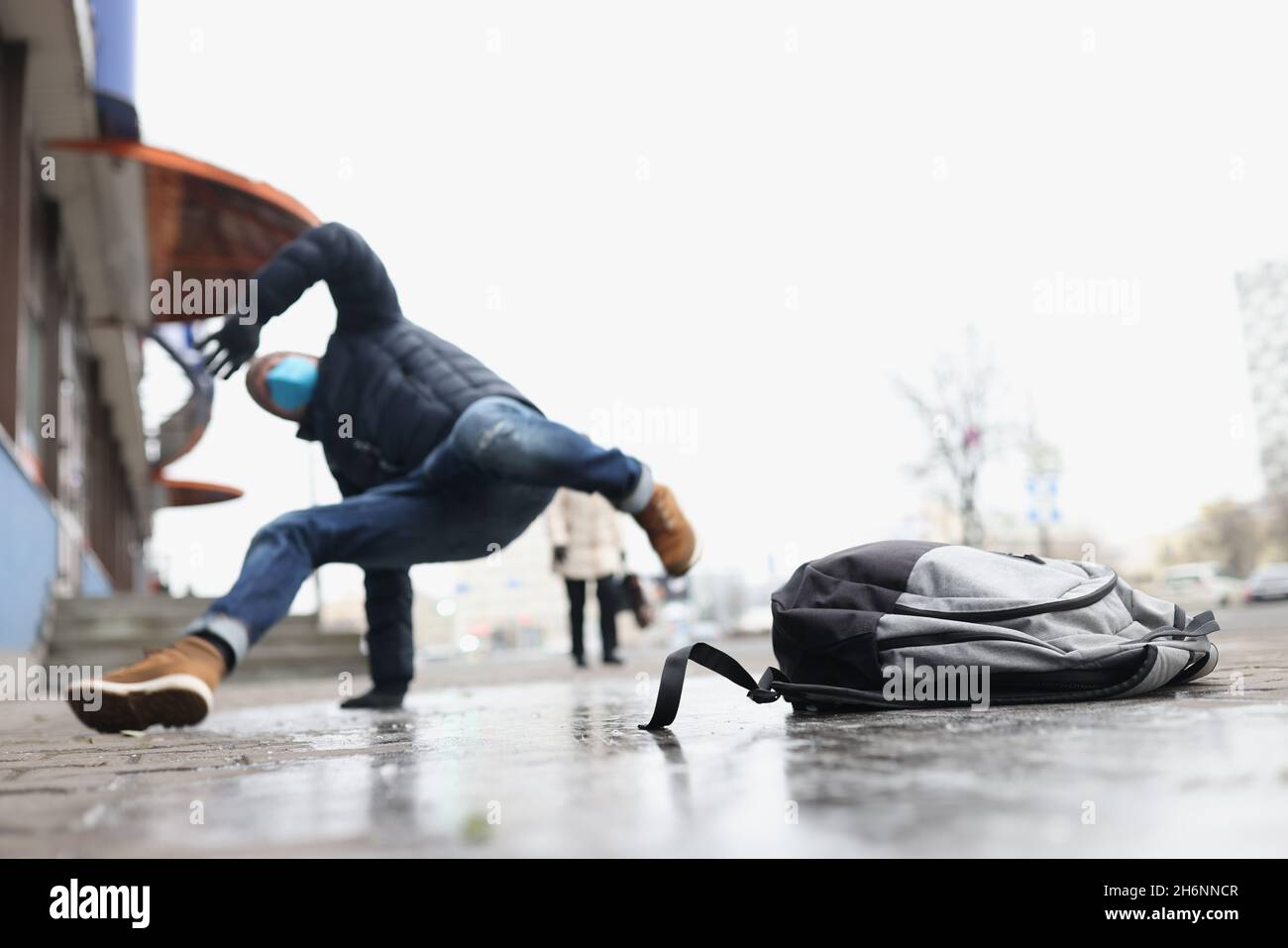 Falling ice floor hi-res stock photography and images - Alamy