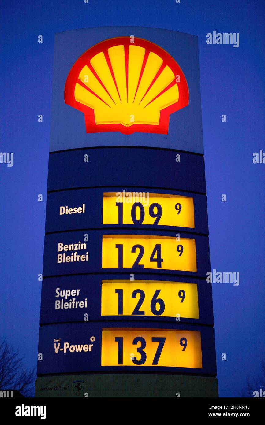 Fuel prices at a Shell petrol station, from 2006, Hamburg, Germany ...