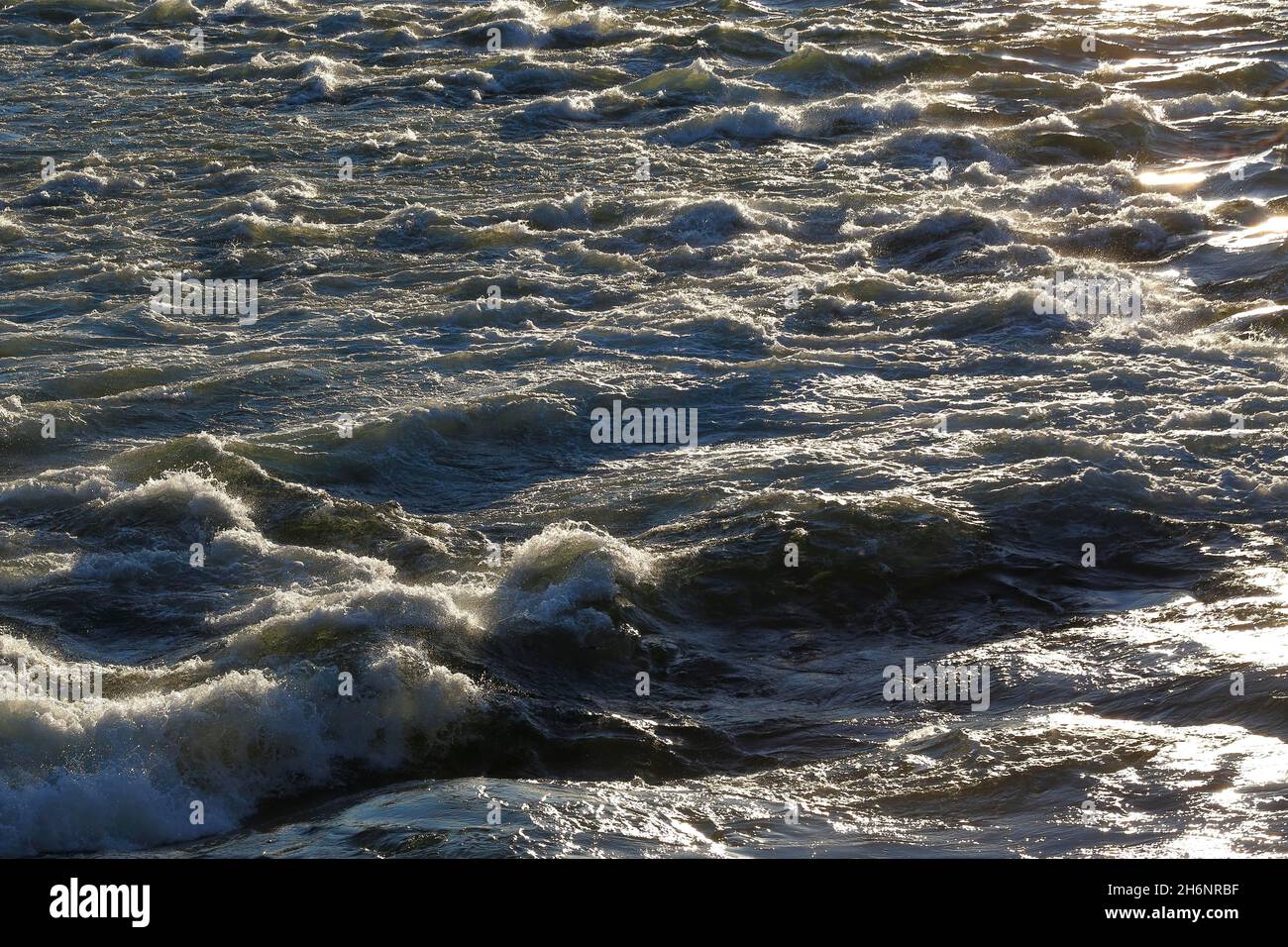 Strong wave current hi-res stock photography and images - Alamy
