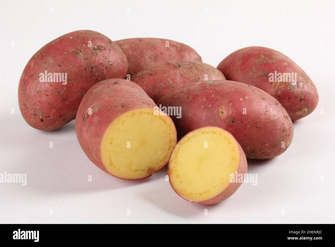 Red potatoes (Solanum tuberosum), variety Laura Stock Photo - Alamy