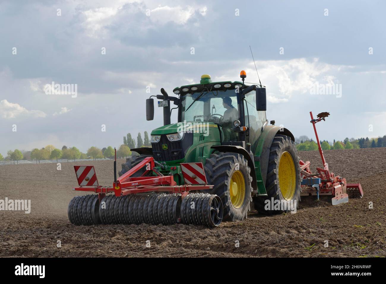 Tractor cultivating, St. Hubert, Kempen, Viersen, North Rhine ...