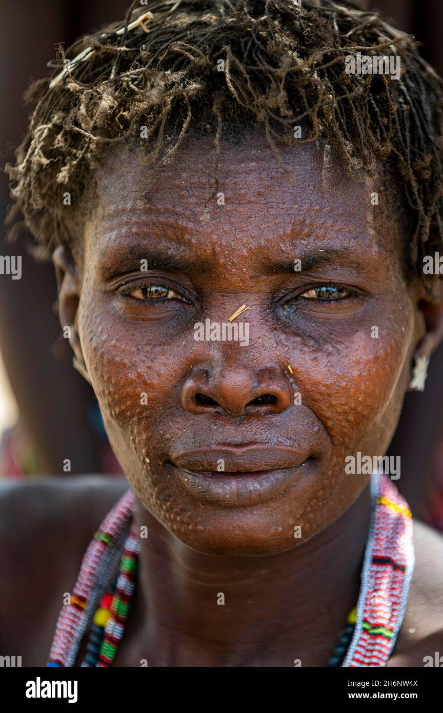 Woman with beauty scars from the Toposa tribe, Eastern Equatoria, South ...