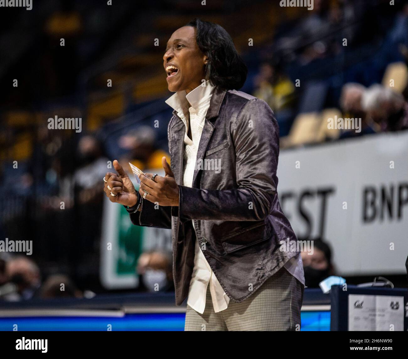 Charmin smith hi-res stock photography and images - Alamy