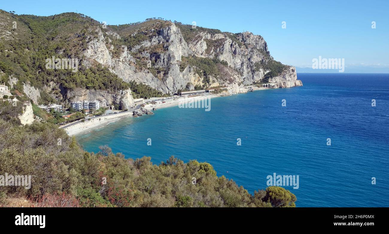 Chiesa di san lorenzo varigotti hi-res stock photography and images - Alamy