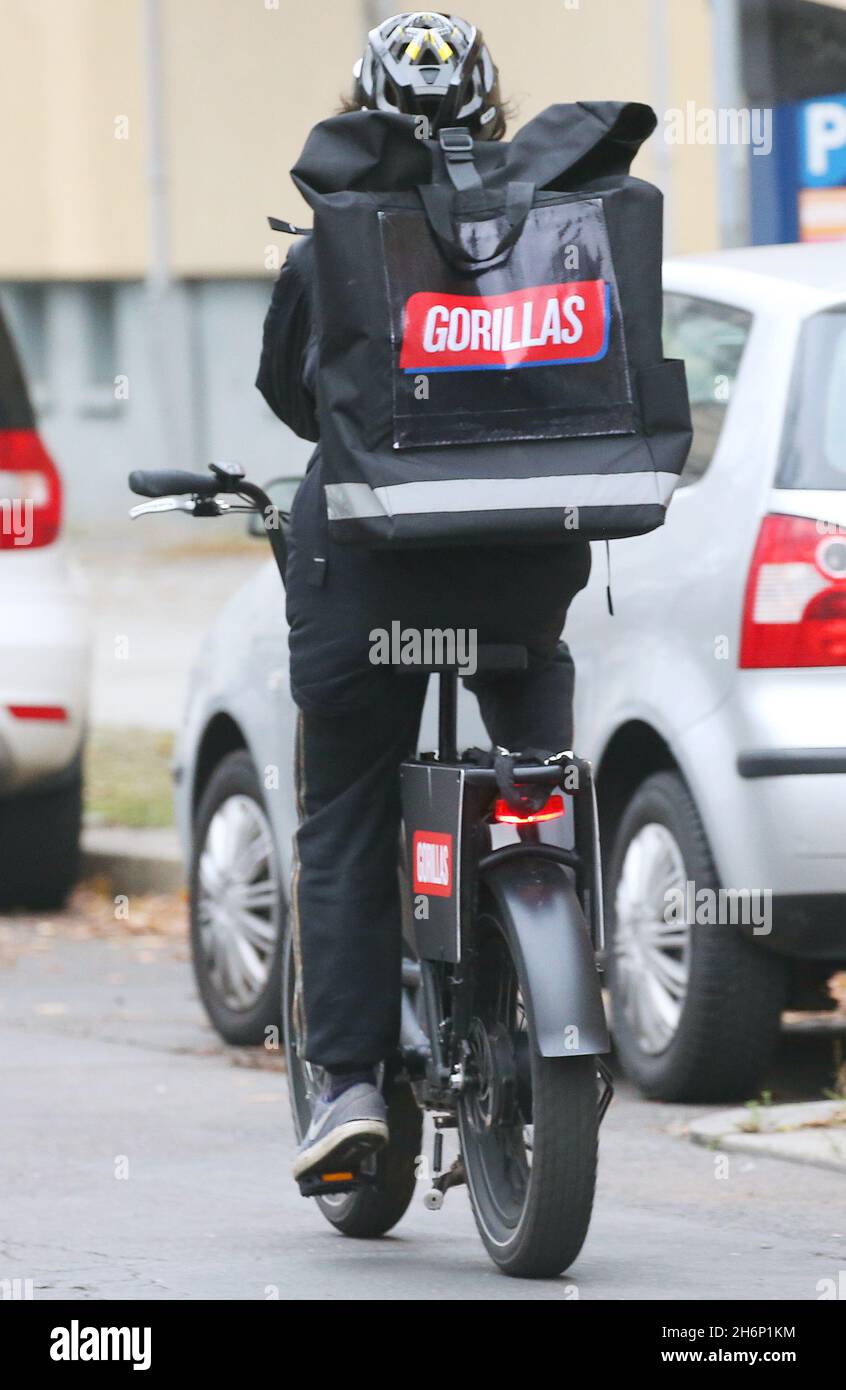 Berlin, Germany. 17th Nov, 2021. An employee of the food delivery ...