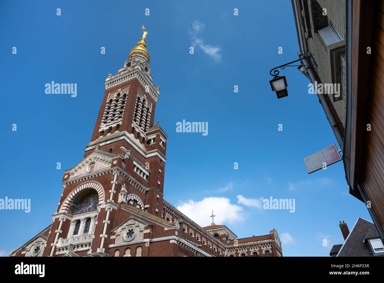 Byzantine revival architecture hi-res stock photography and images - Alamy