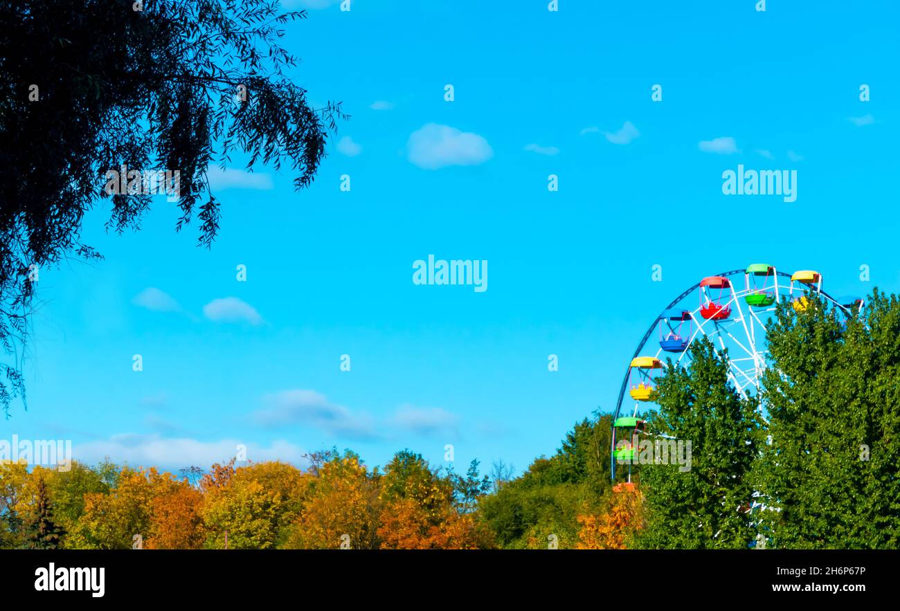 Ferris wheel view hi-res stock photography and images - Alamy