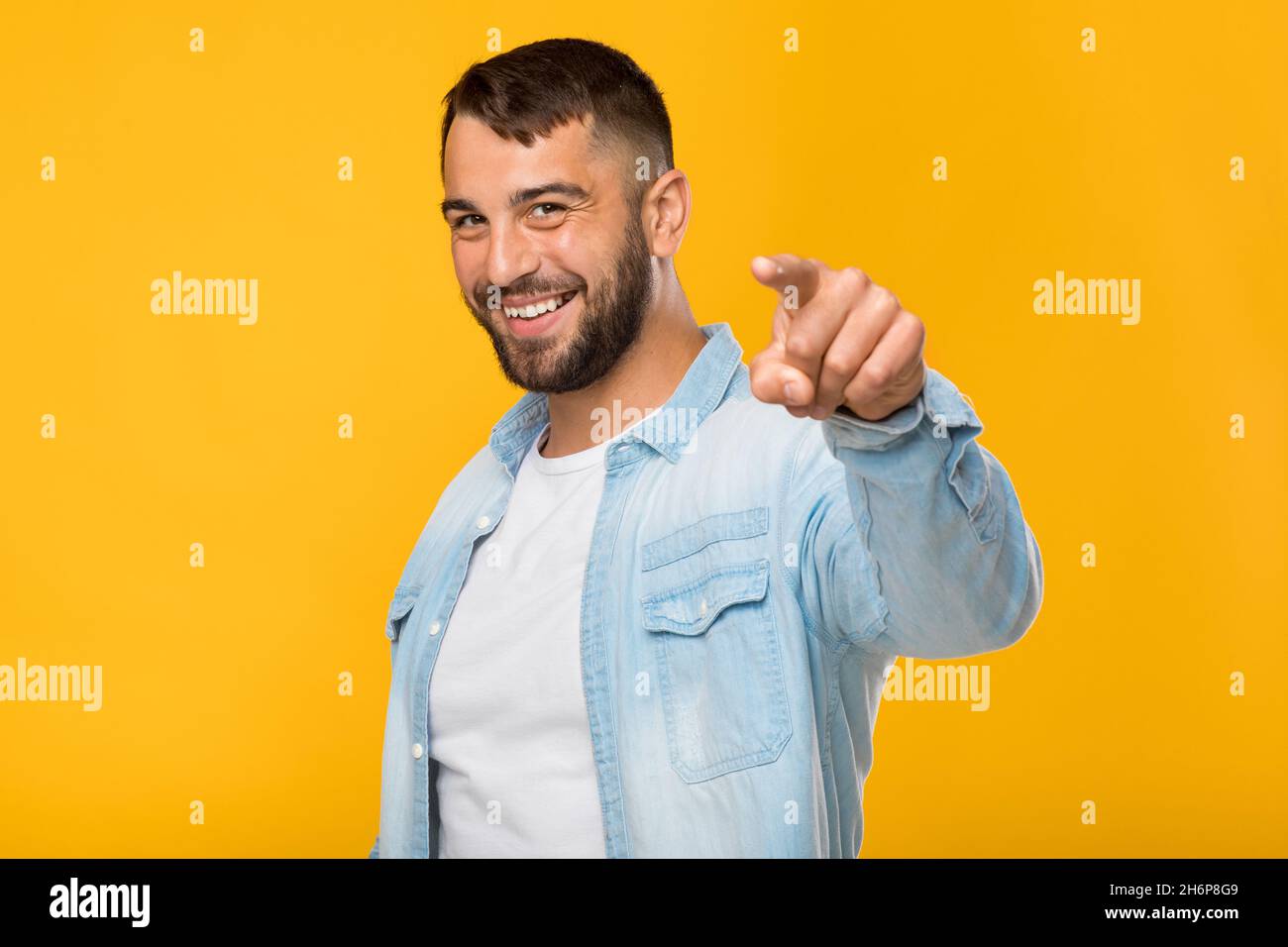 Show Middle Finger High Resolution Stock Photography and Images - Alamy