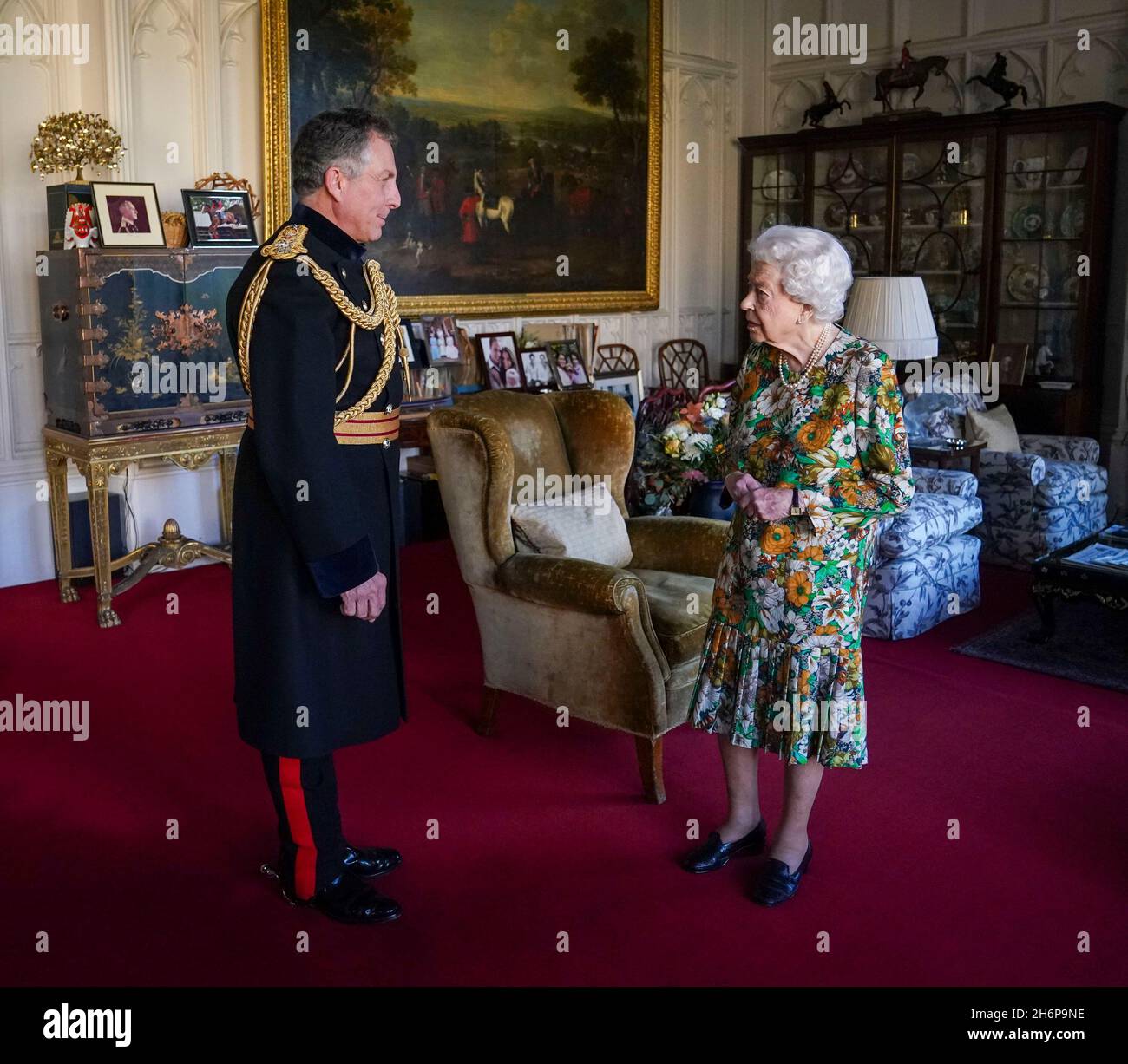 Queen Elizabeth II receives General Sir Nick Carter, Chief of the ...