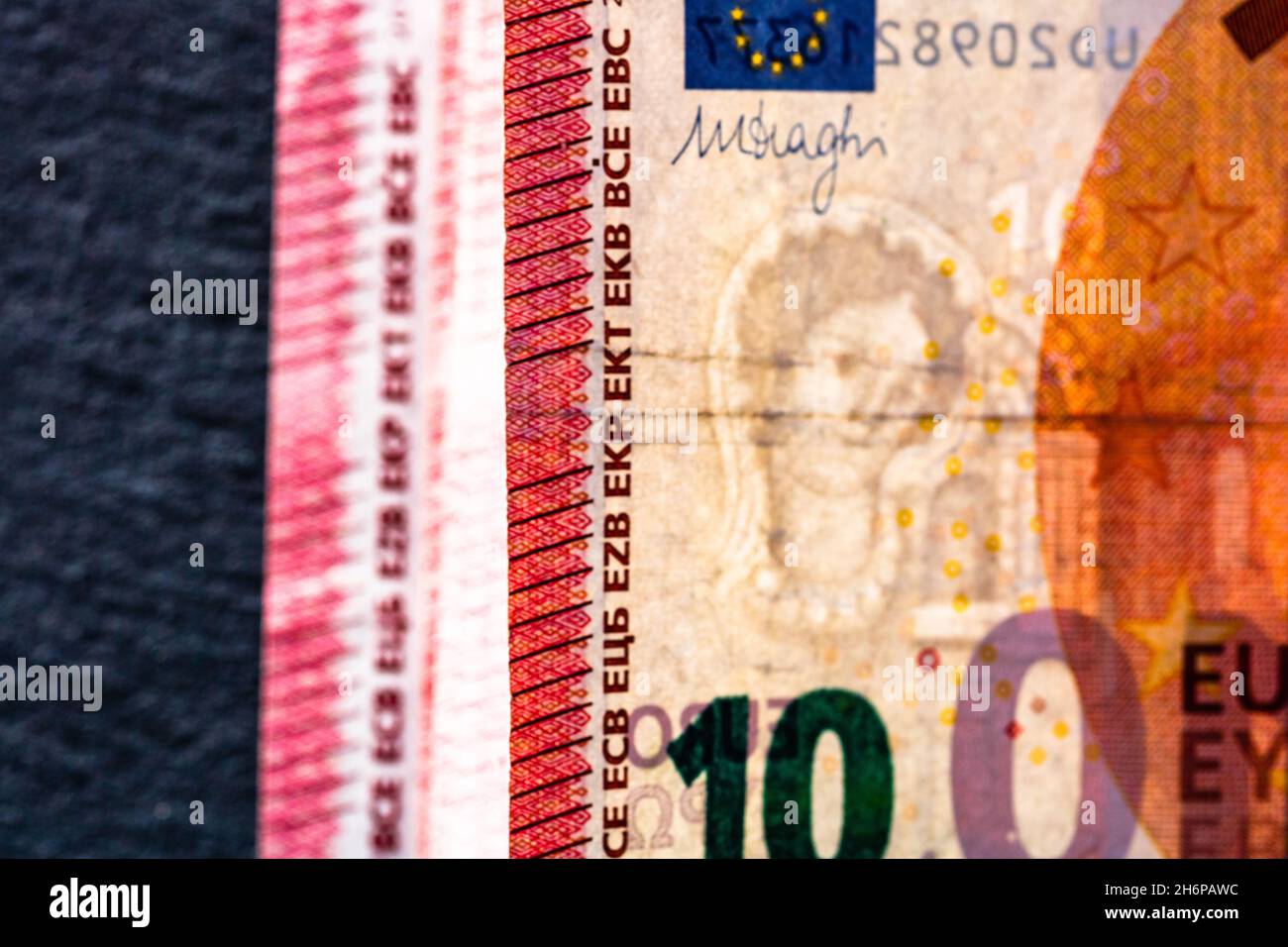 Closeup of details of euro banknote design Stock Photo - Alamy