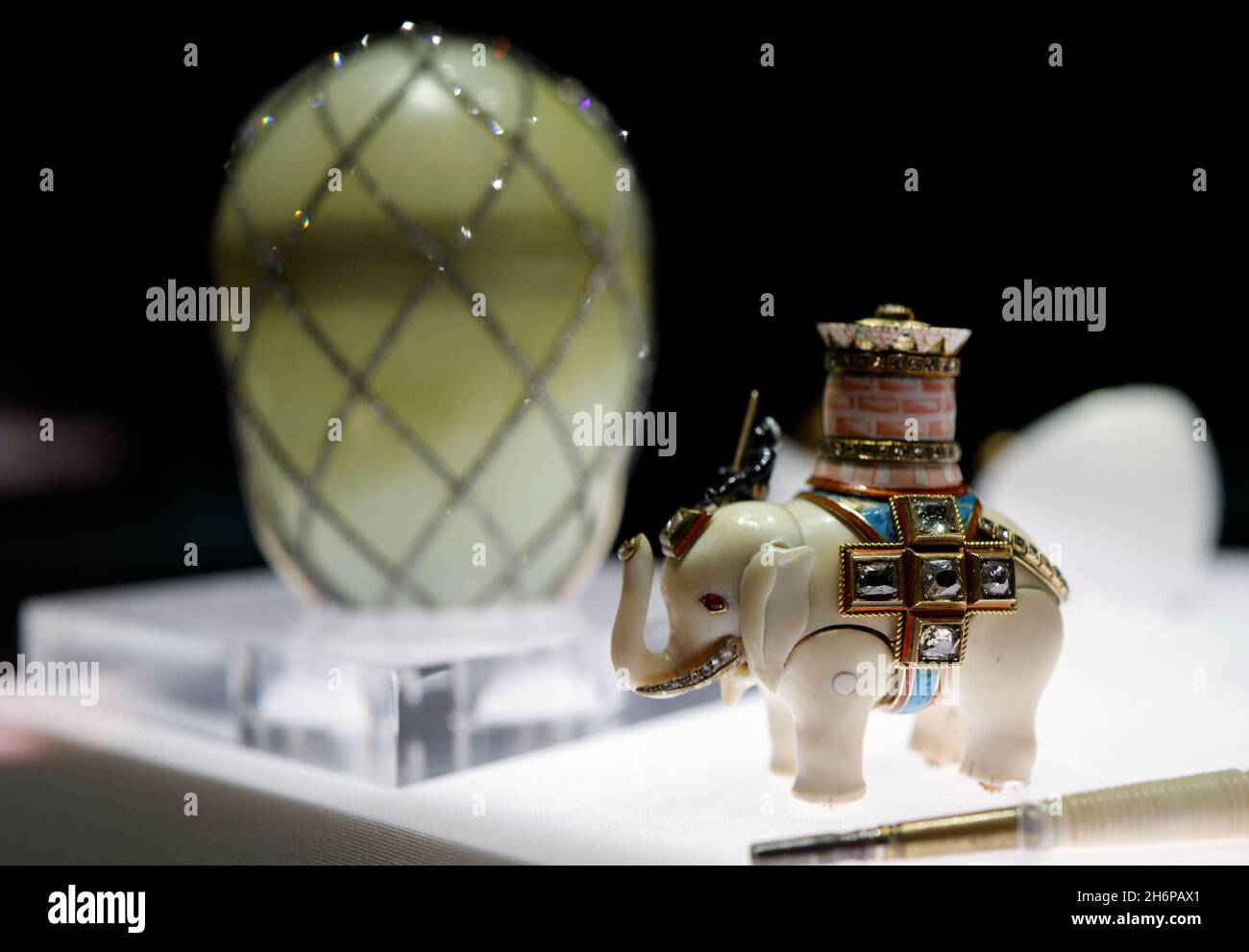 Elephant automaton hi-res stock photography and images - Alamy