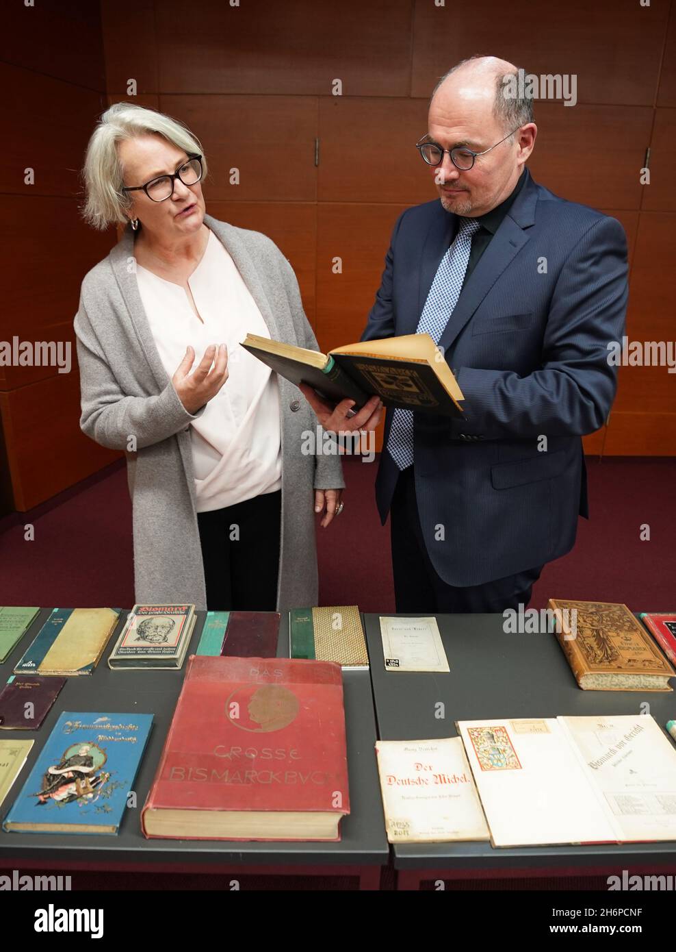 Hamburg, Germany. 17th Nov, 2021. Regine Schoch, subject specialist at the Friedrich Ebert ...