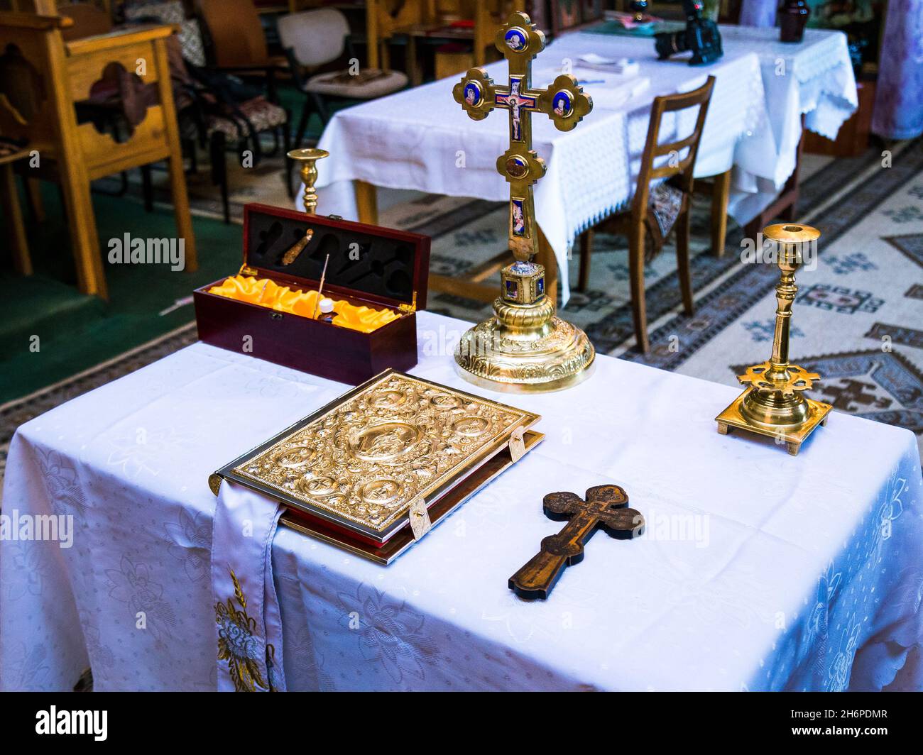 Divine liturgy church hi-res stock photography and images - Alamy