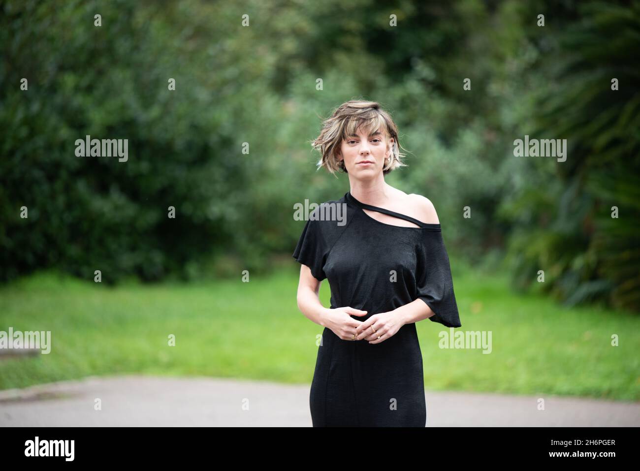 Vicky luengo actriz ganadora de un ondas 2021por la serie anti ...