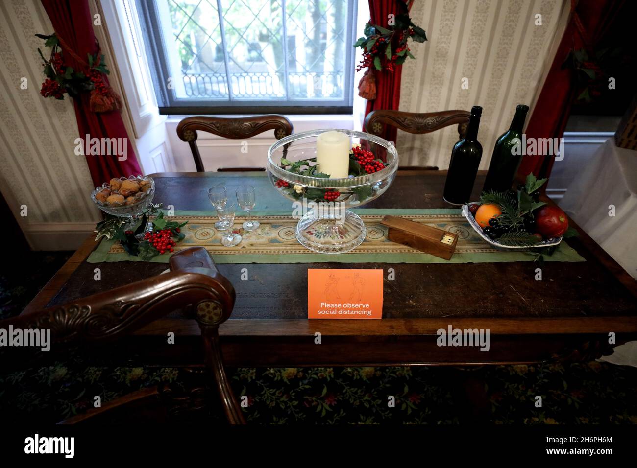 London, UK. 16th Nov, 2021. Photo taken on Nov. 16, 2021 shows a table ...