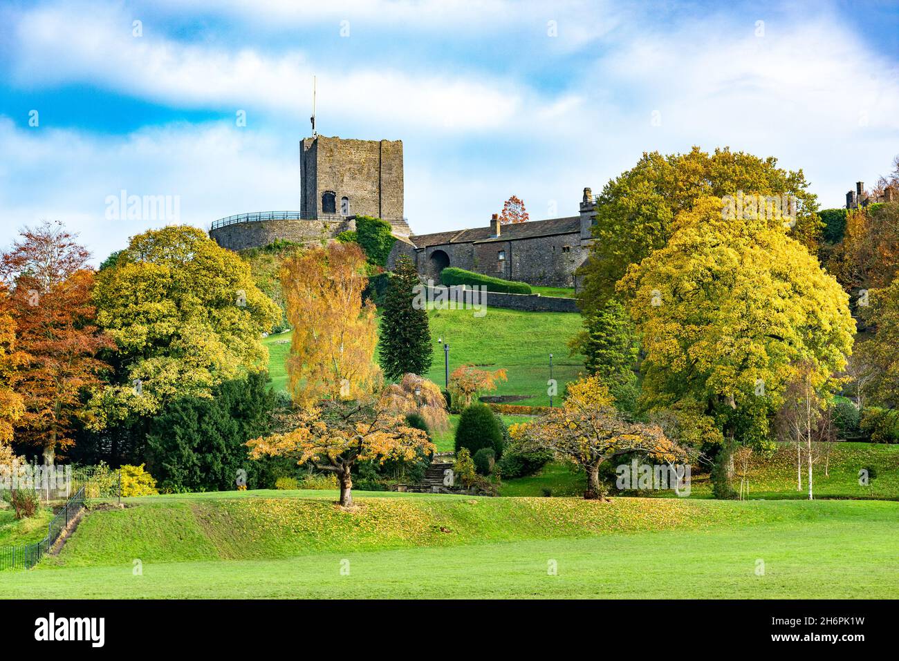 Clitheroe castle hi-res stock photography and images - Alamy