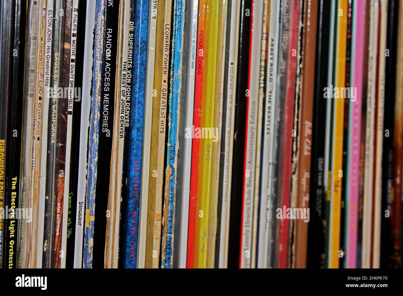 Vinylplatten hi-res stock photography and images - Alamy