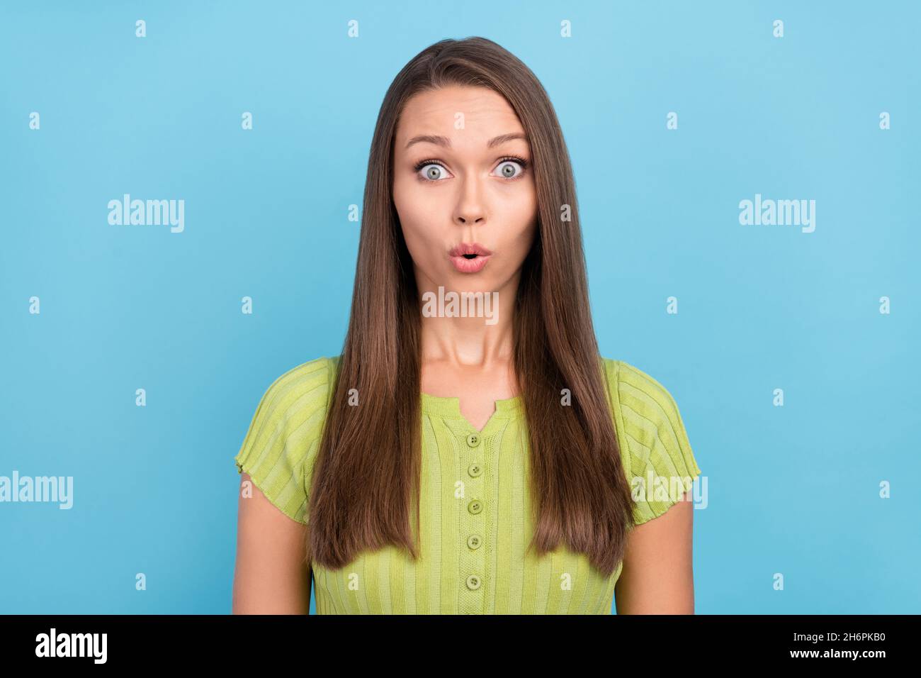 Photo of young amazed shocked woman reaction news unexpected discount ...