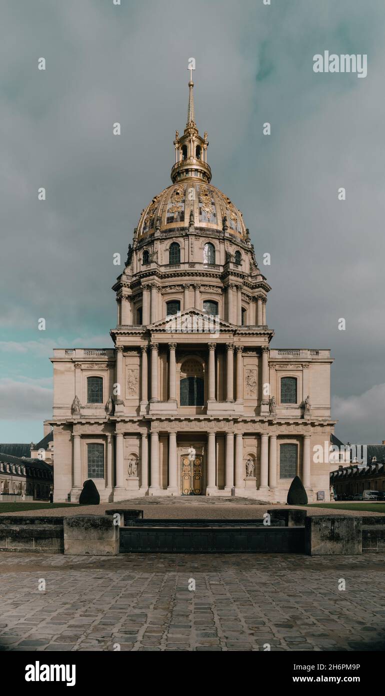 Les Invalides in Paris Stock Photo - Alamy