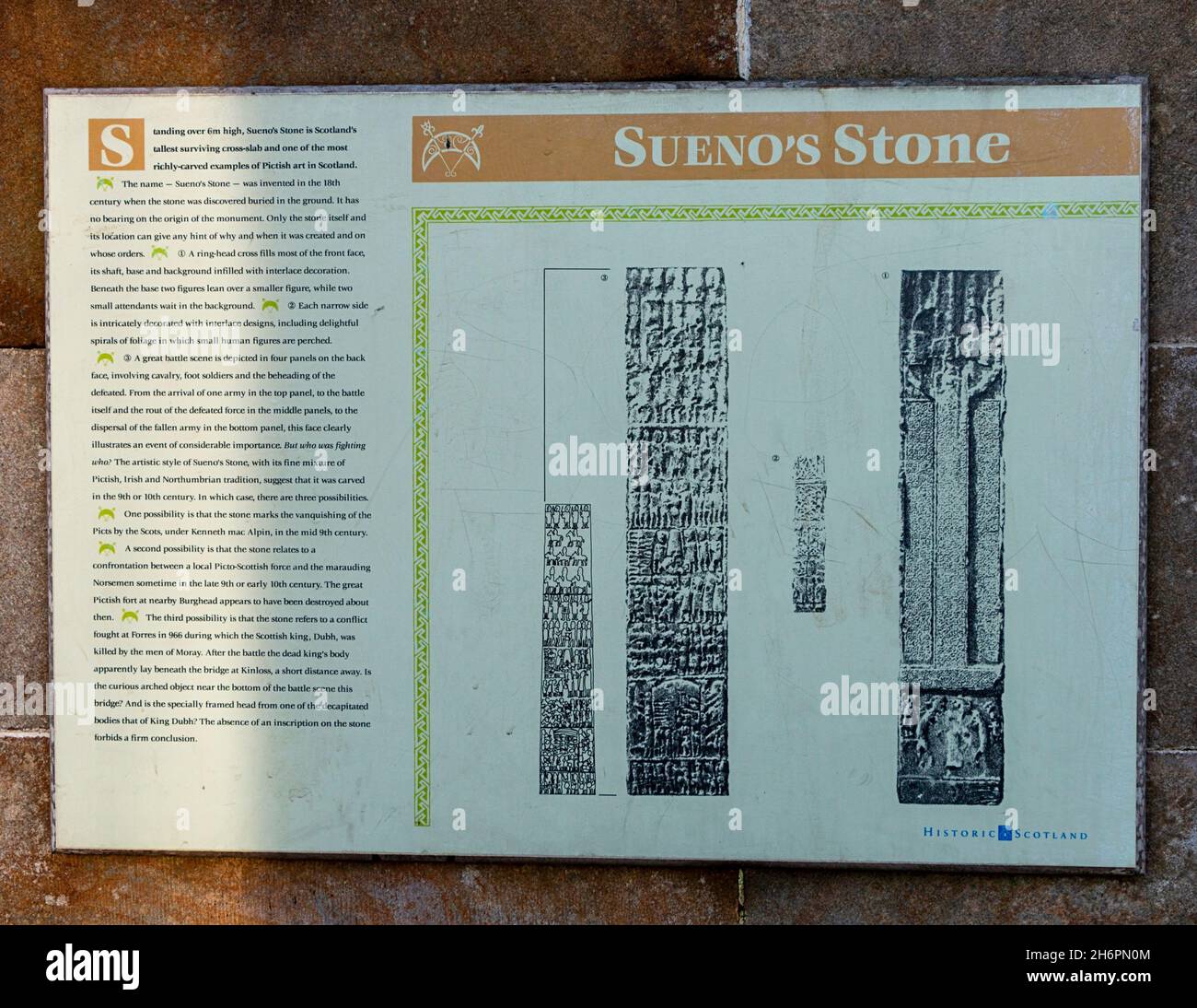 FORRES MORAY SCOTLAND SUENO'S STONE INFORMATION SIGN Stock Photo - Alamy