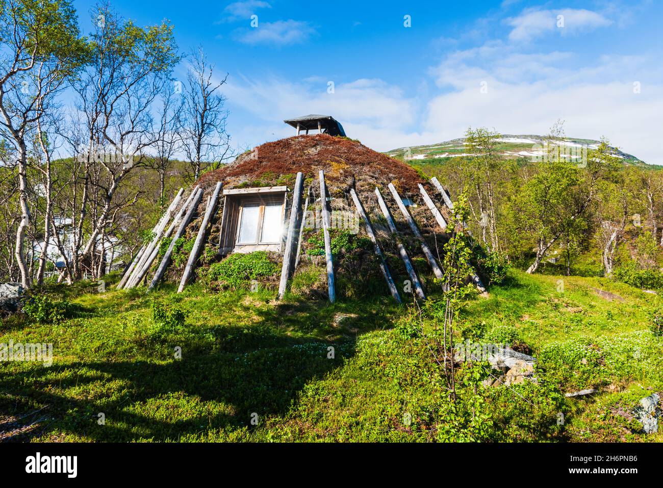Traditional wooden cabin in countryside Stock Photo - Alamy