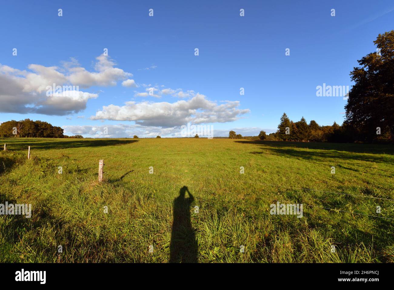 Cloud shadow on field hi-res stock photography and images - Alamy