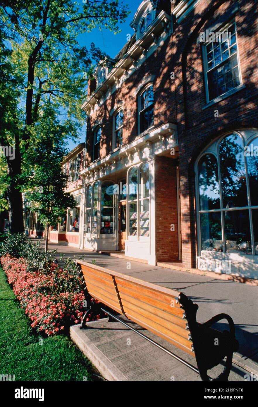 Main Street Buildings, Niagara-on-the-Lake, Ontario, Canada Stock Photo ...