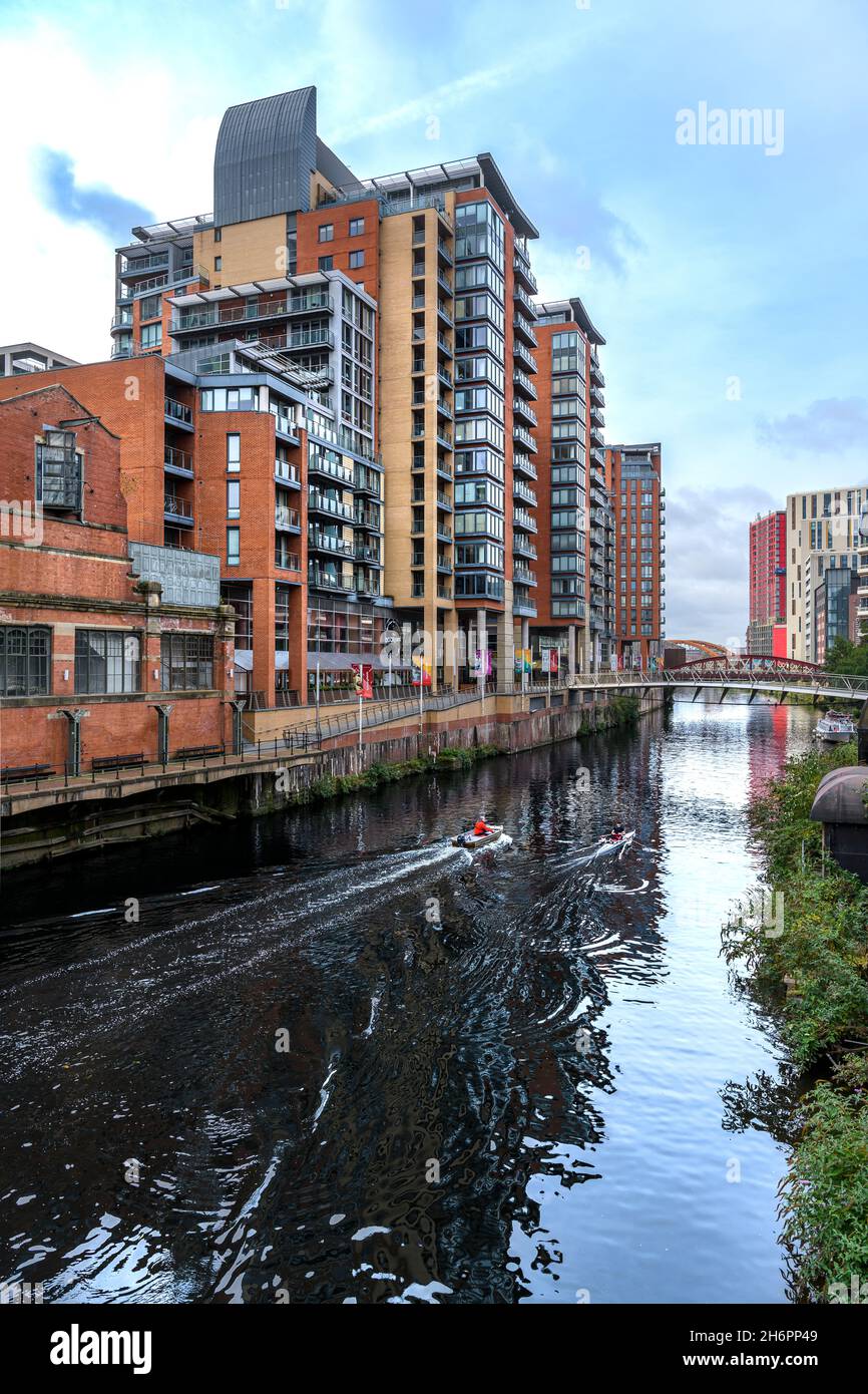 Spinningfields, Manchester. Smart new apartment buildings on the River ...